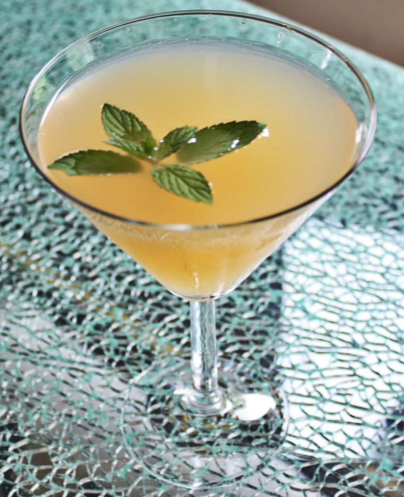 Cocktail Corner: Red Ruby Grapefruit, Peppermint and Lime Martini ...